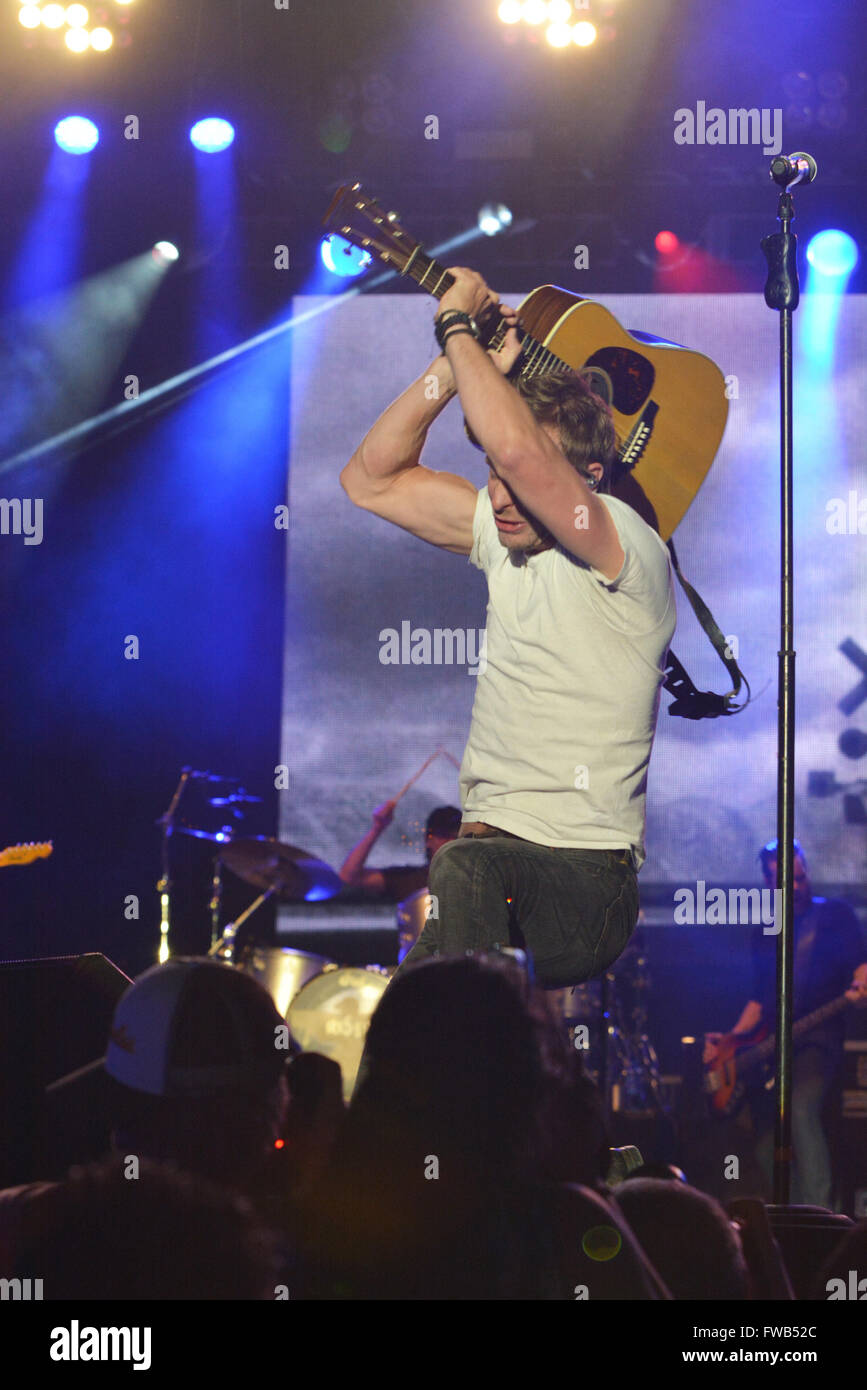 Las Vegas, Nevada, USA. 3rd Apr, 2016. Country music singer Dierks ...