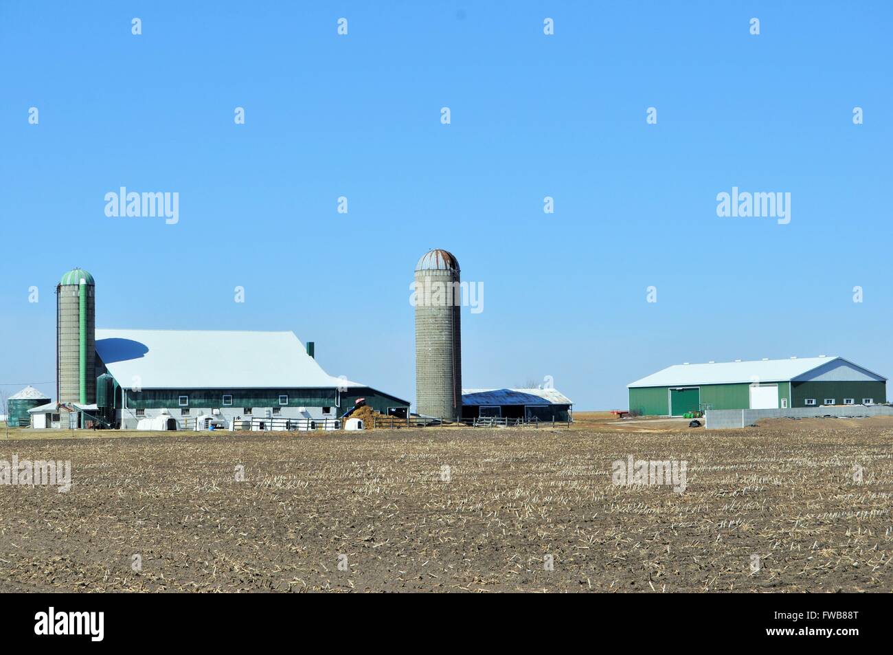 Farm silos hi-res stock photography and images - Alamy
