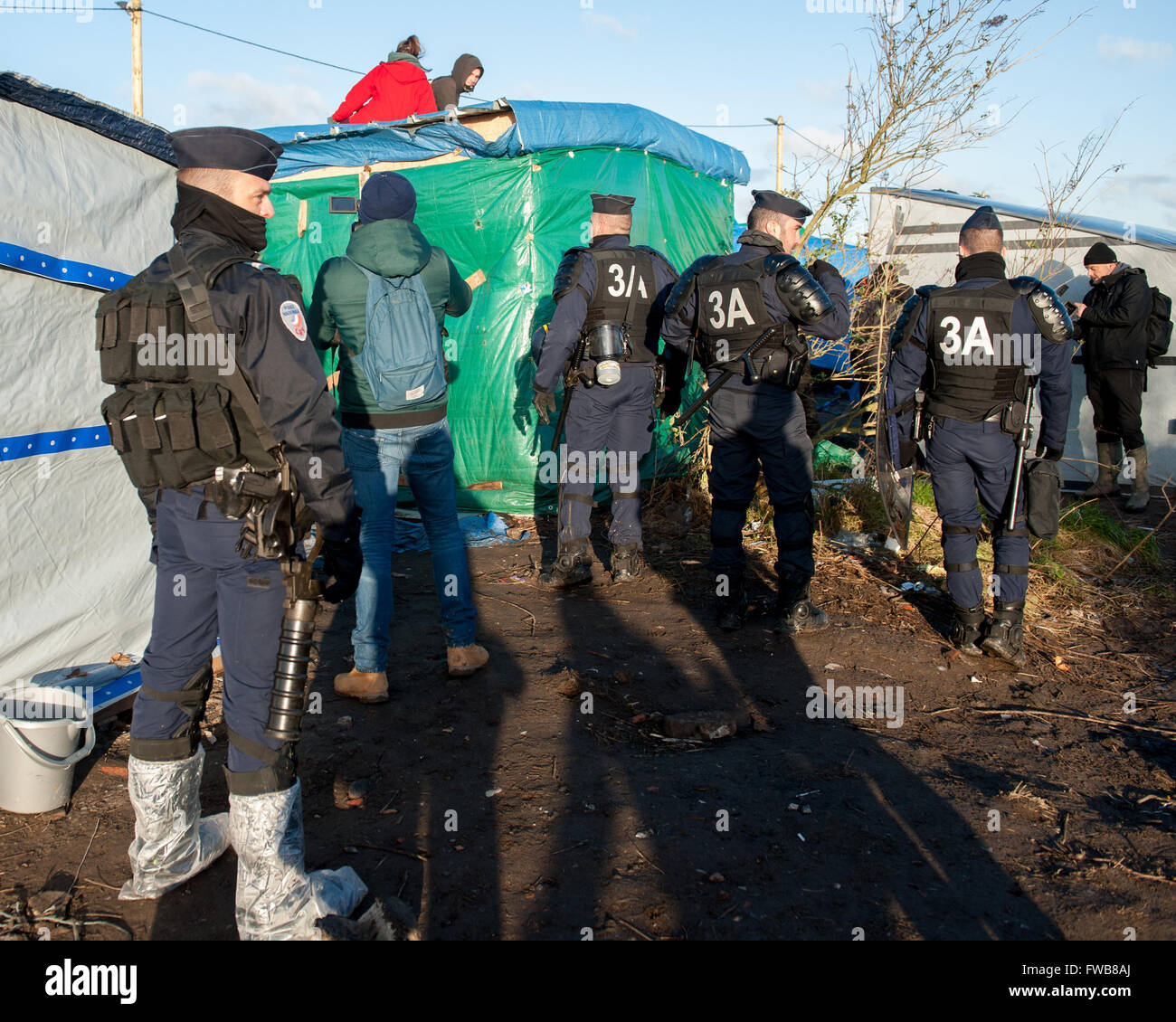 French riot police in calais migrant camp hi-res stock photography and ...