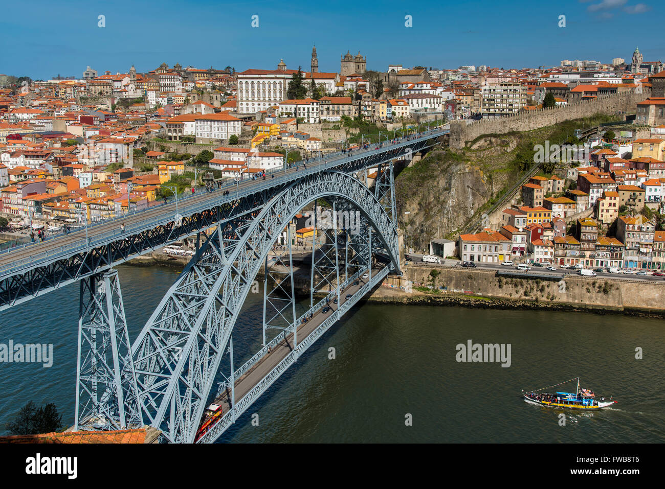 Porto dom luis bridge hi-res stock photography and images - Alamy