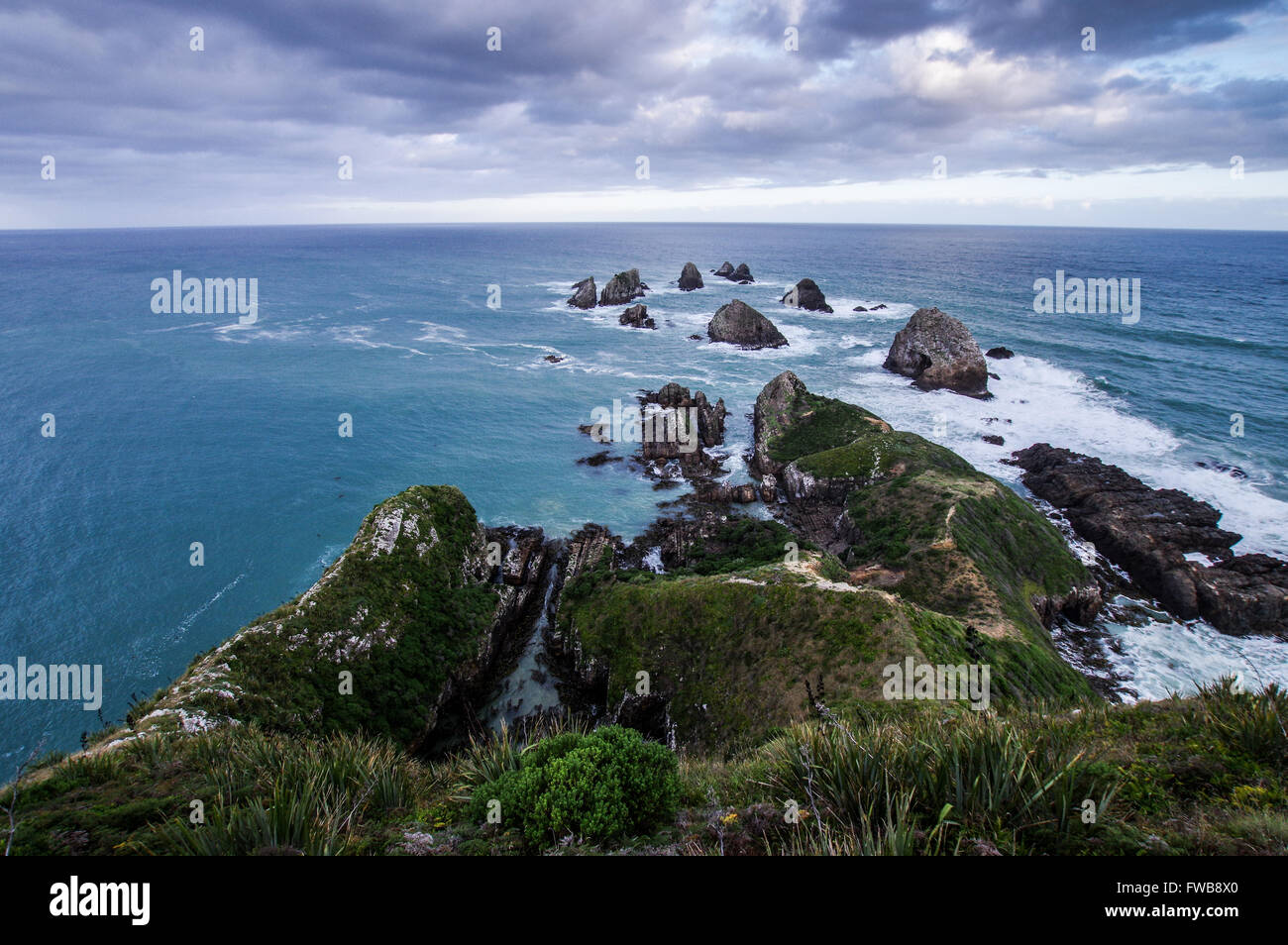 Nugget point hi-res stock photography and images - Alamy