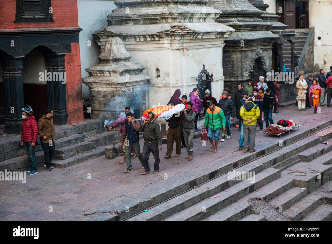 Nepal, Kathmandu, Pashupatinath, cremation funeral Stock Photo - Alamy
