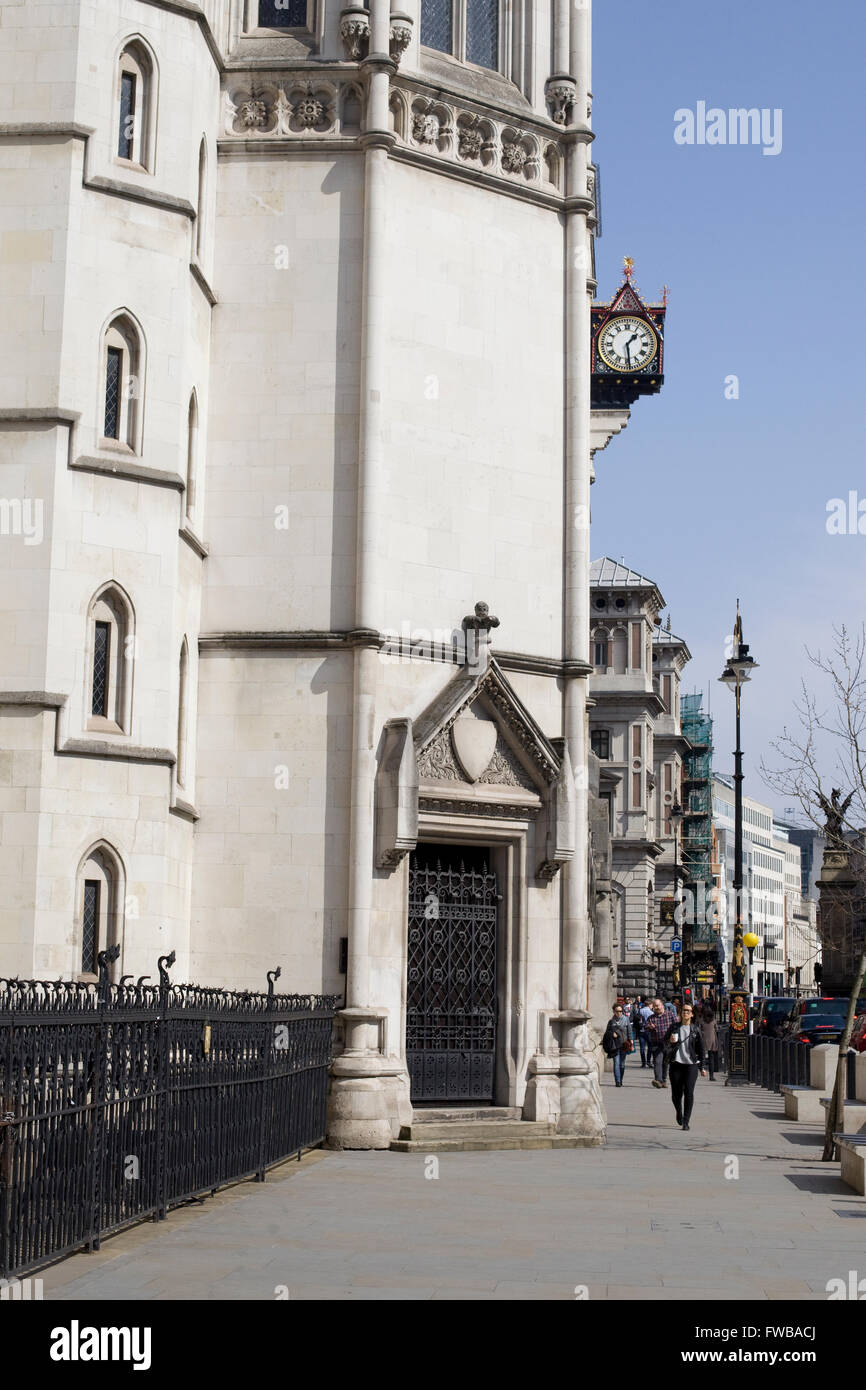 Front facade of the Royal Courts of Justice London Stock Photo - Alamy