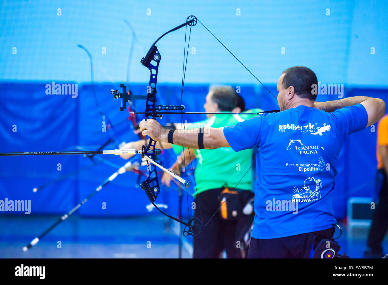 indoors archery match Stock Photo - Alamy