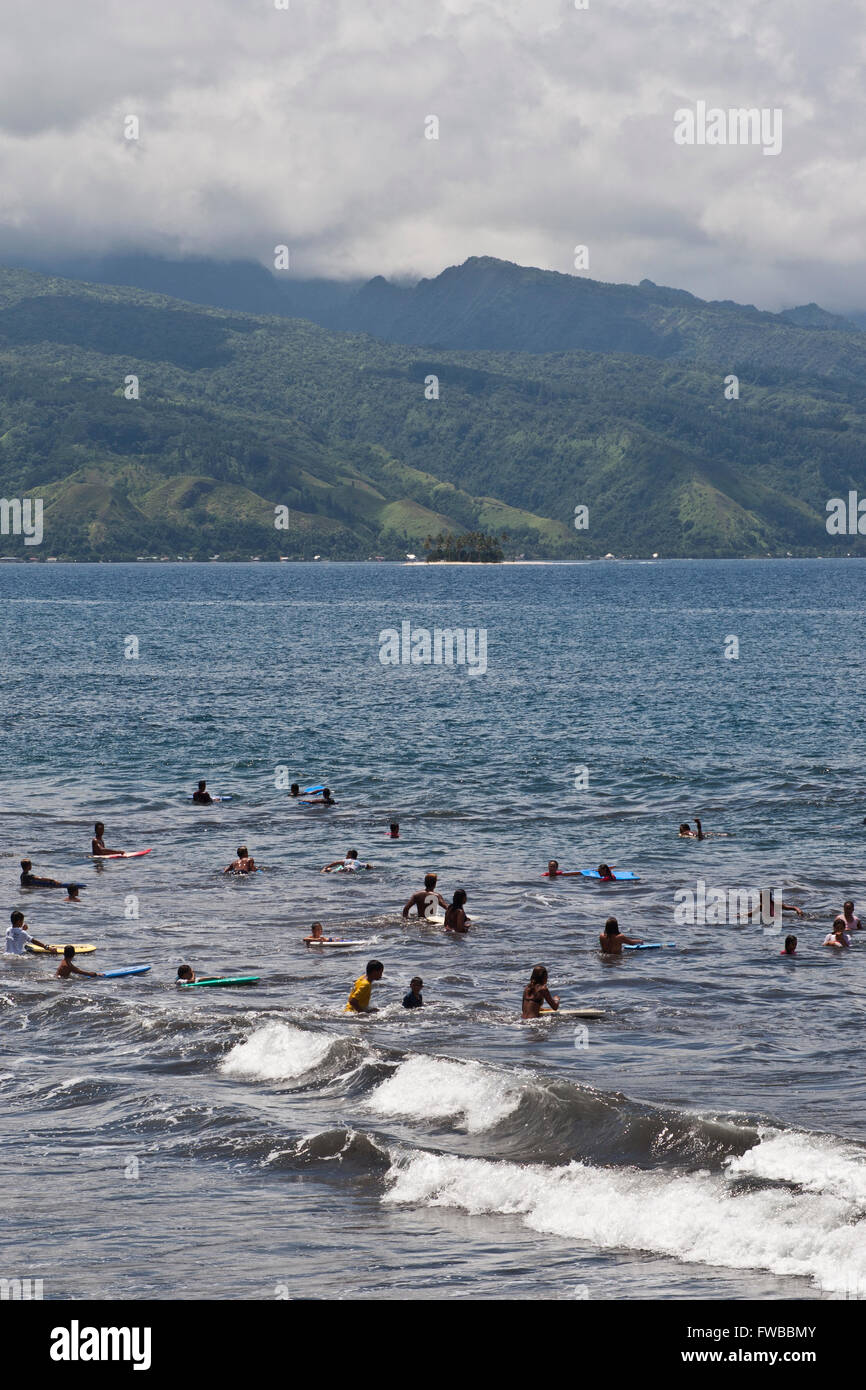 French polynesia surf hi-res stock photography and images - Alamy