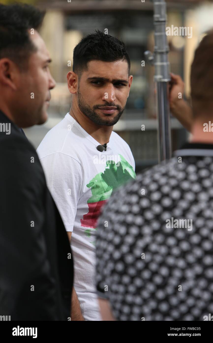 Amir Kahn and Canelo Alvarez seen with Oscar De La Hoya at Universal ...