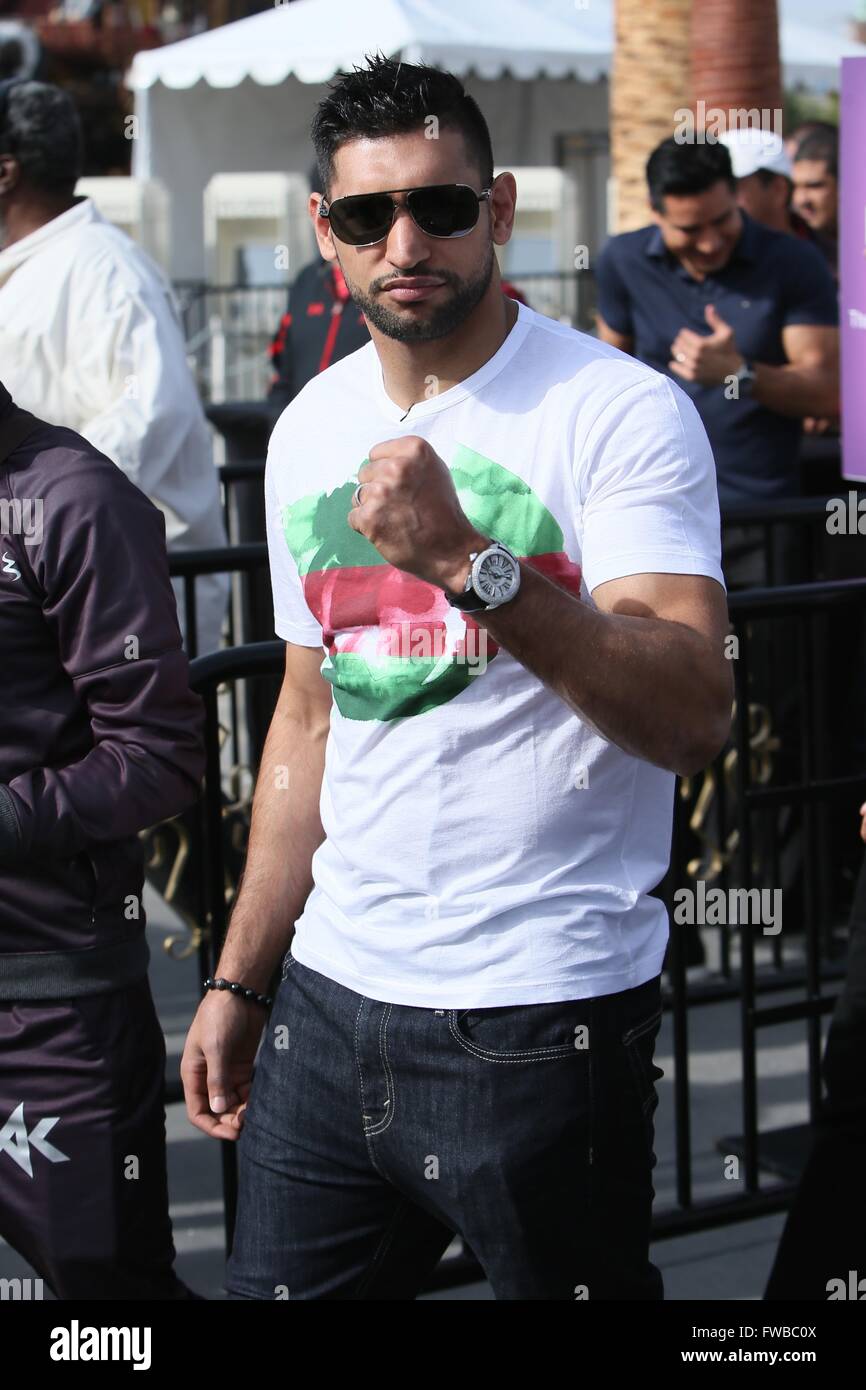 Amir Kahn and Canelo Alvarez seen with Oscar De La Hoya at Universal ...