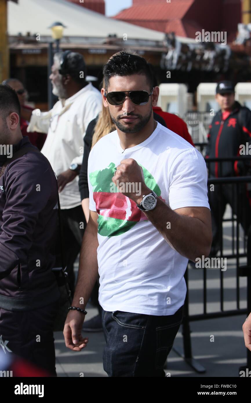 Amir Kahn and Canelo Alvarez seen with Oscar De La Hoya at Universal ...