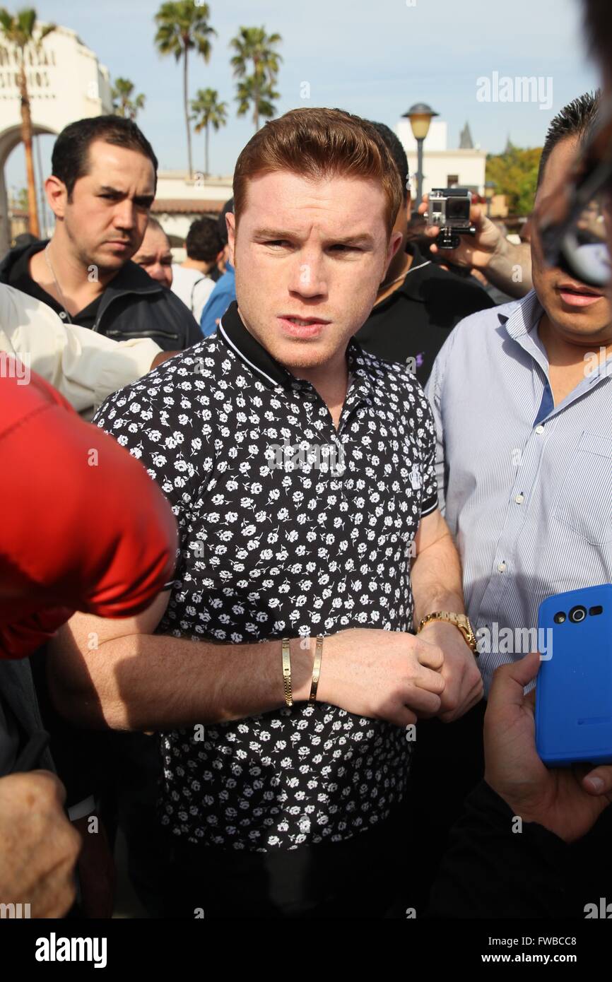 Amir Kahn and Canelo Alvarez seen with Oscar De La Hoya at Universal ...