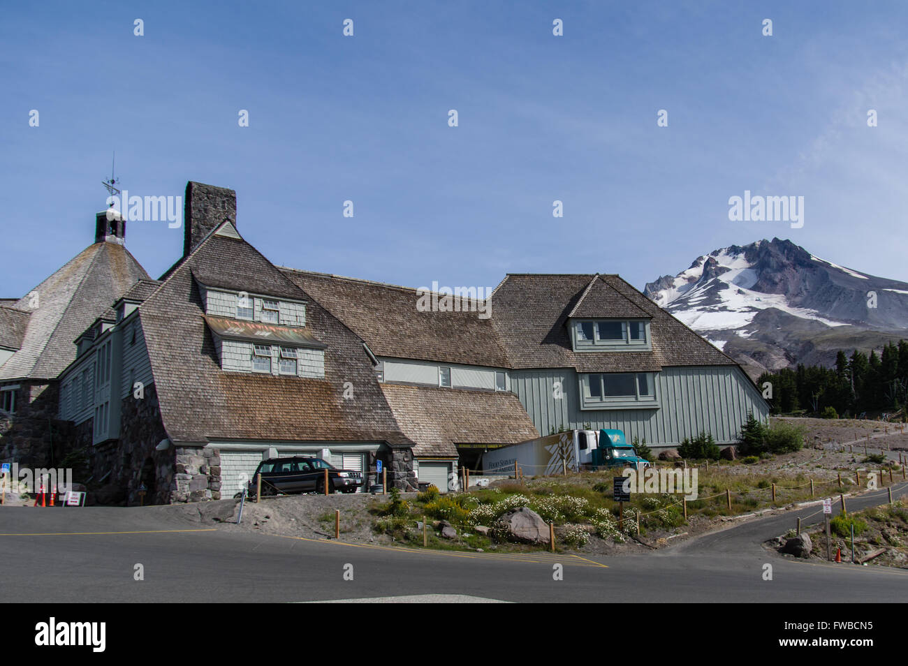 Historic Timberline Lodge on Mt Hood, Oregon Stock Photo - Alamy