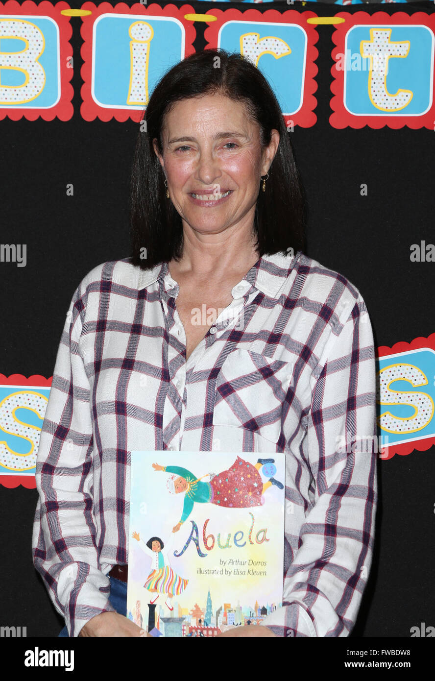 Read Across American Information Celebrity book reading to School kids ...