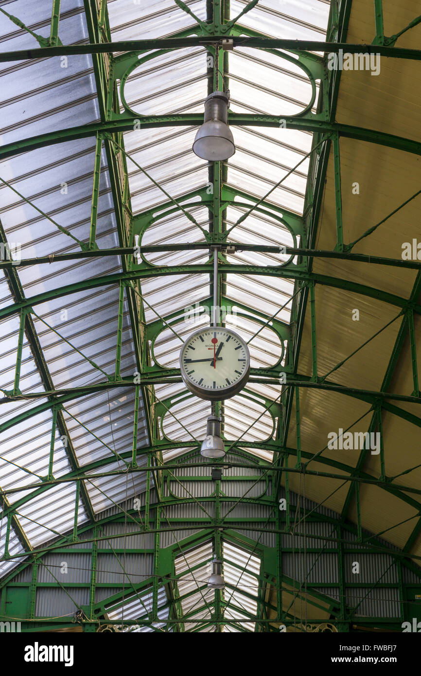 Roof borough market in london hi-res stock photography and images - Alamy