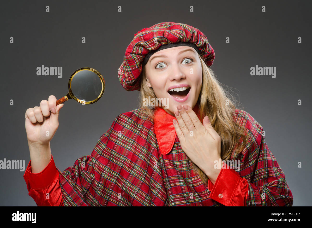 Woman wearing traditional scottish clothing Stock Photo - Alamy