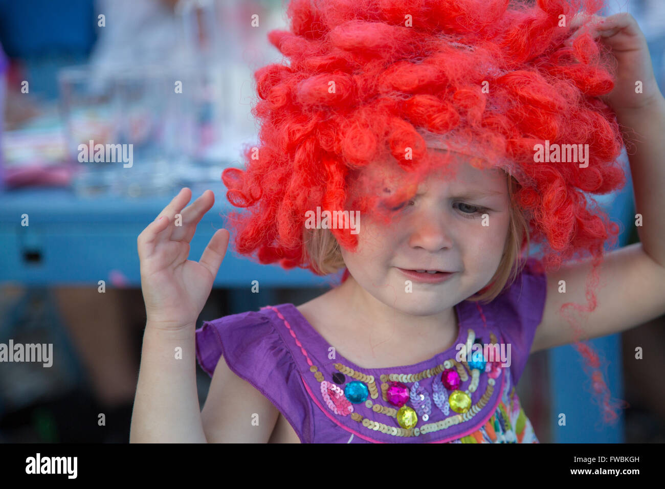 Top of head scalp hi-res stock photography and images - Alamy