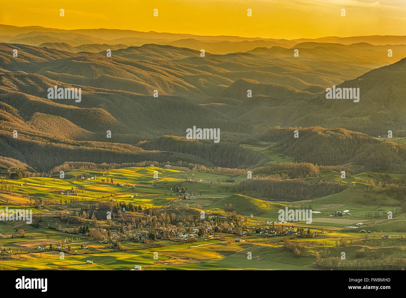 Bottom of the mountains hi-res stock photography and images - Alamy