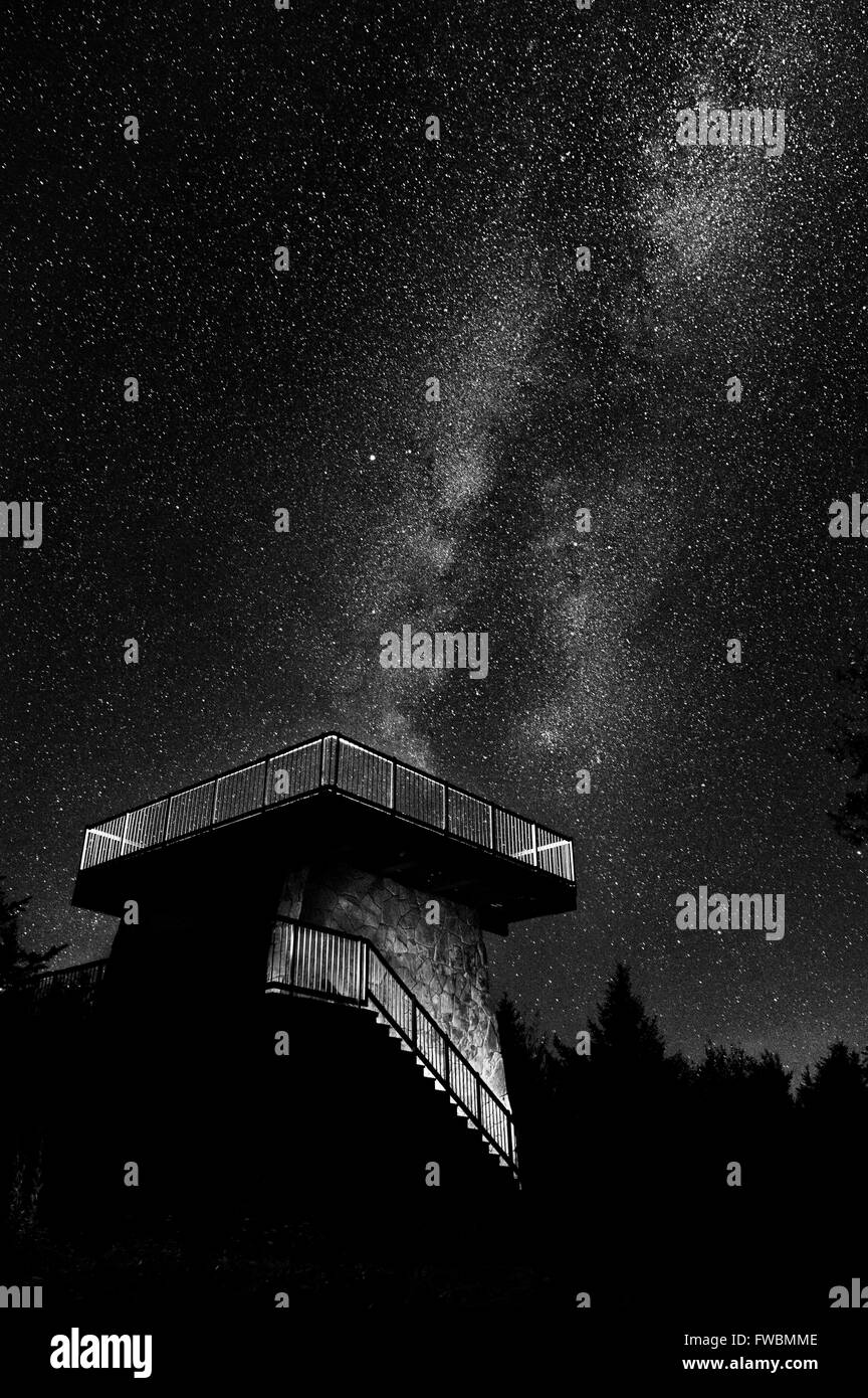 Starkly hi-res stock photography and images - Alamy