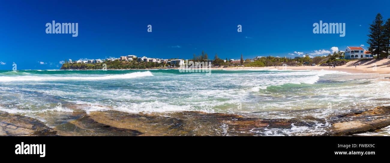 CALOUNDRA, AUS - DEC 06 2015: Hot sunny day at Dicky Beach Calundra ...