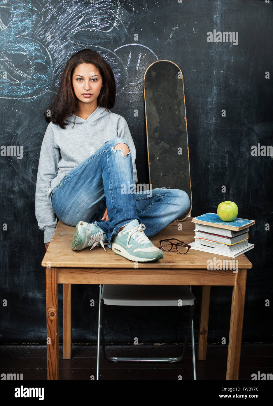 Middle school classroom seating hi-res stock photography and images - Alamy