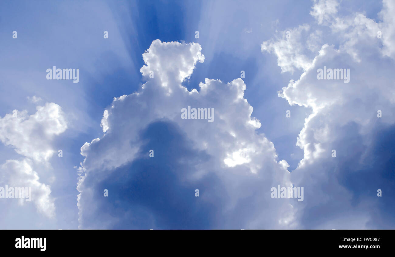 Sun beams to shine hi-res stock photography and images - Alamy