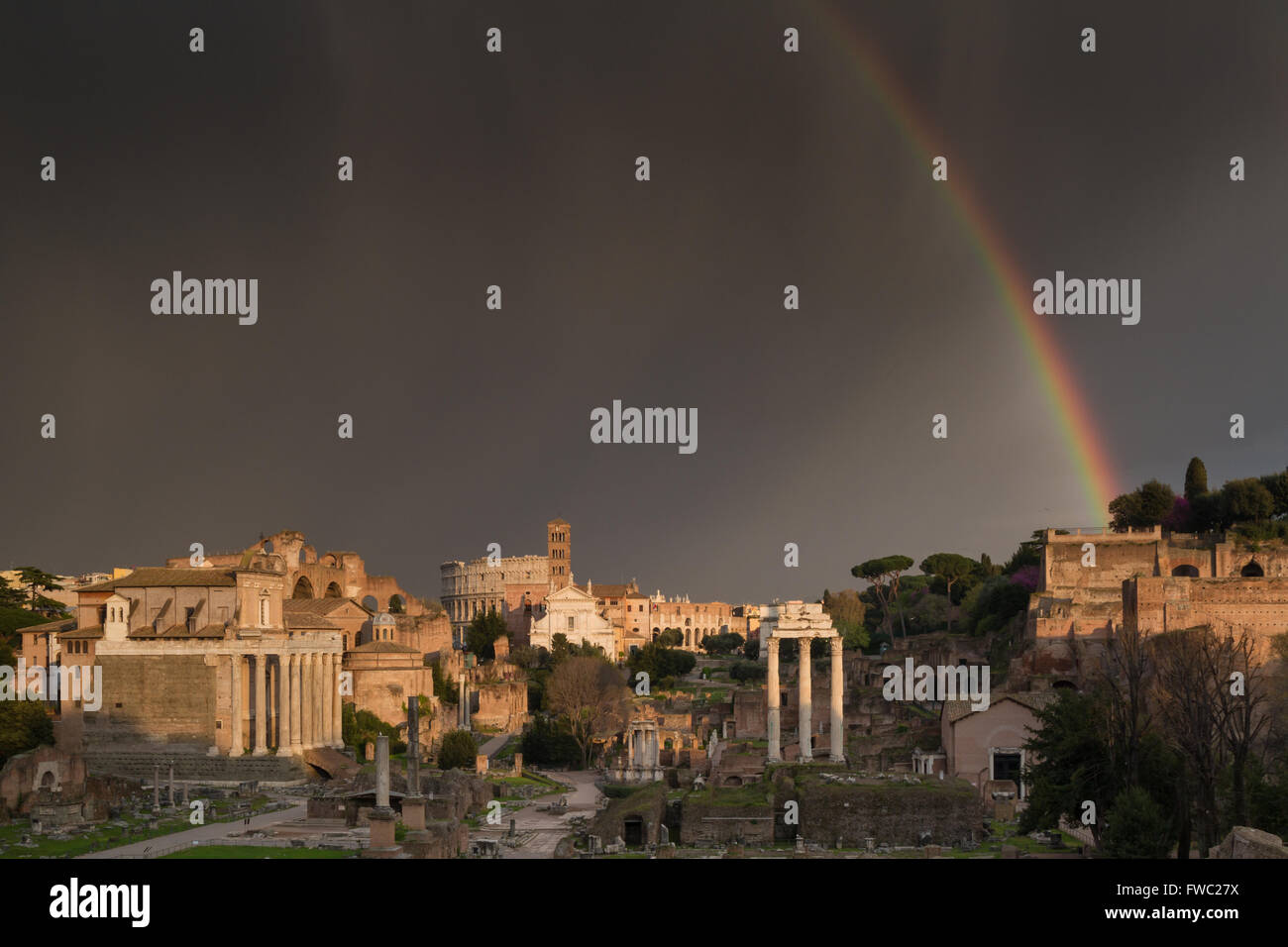 Rainbow temple hi-res stock photography and images - Alamy