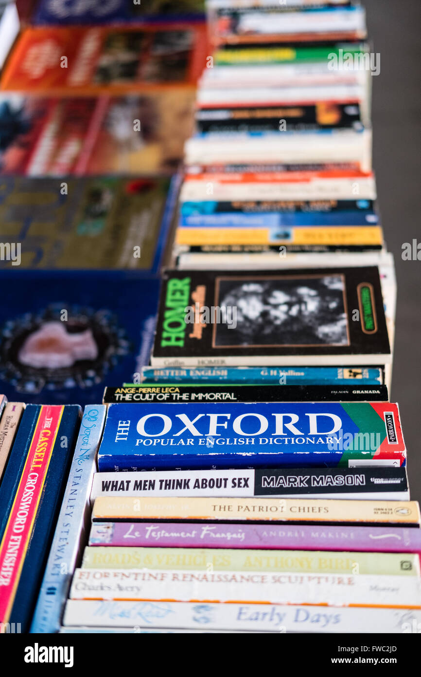 Back paper hi-res stock photography and images - Alamy