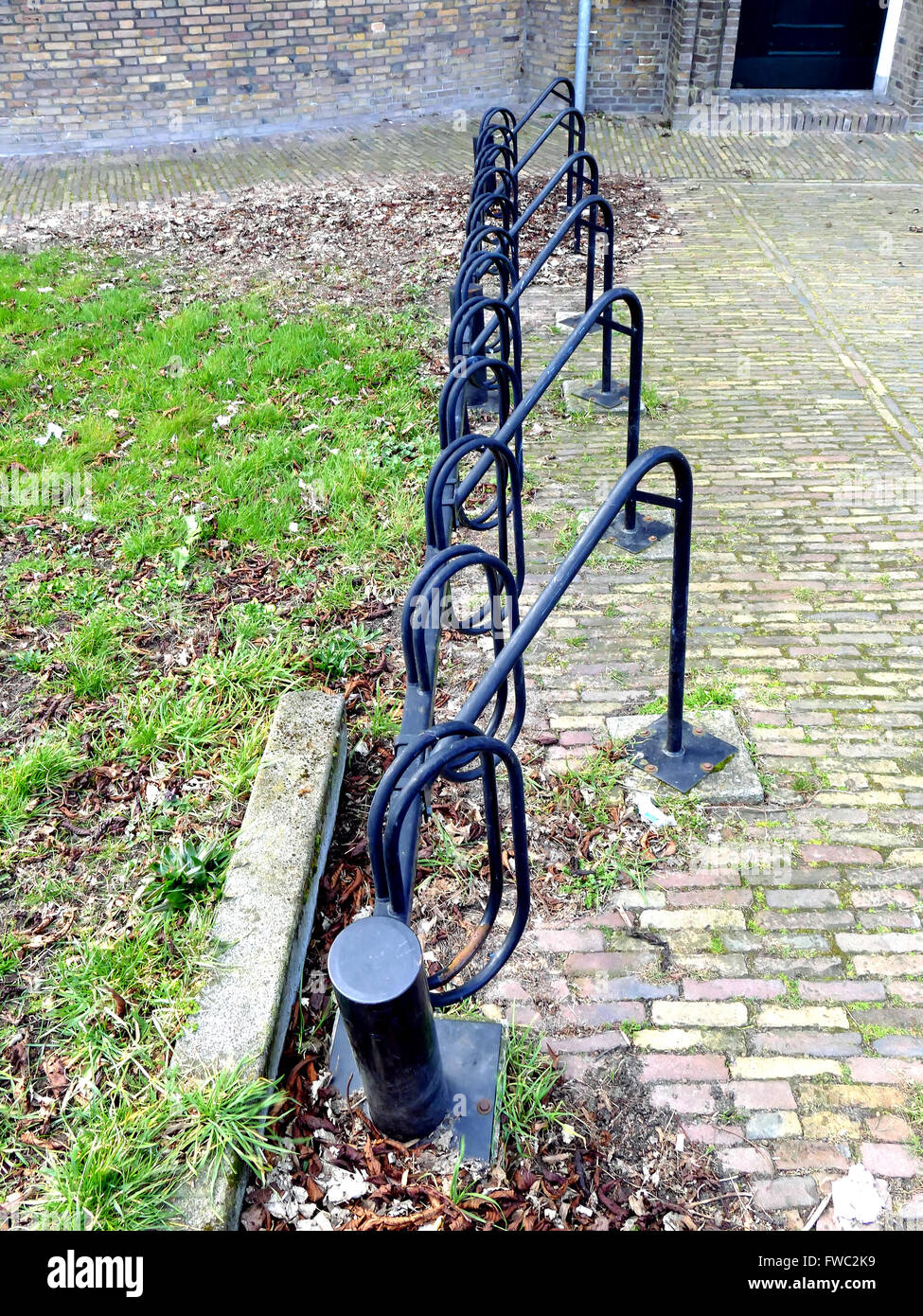 Empty Bike Rack Stock Photos & Empty Bike Rack Stock Images - Alamy