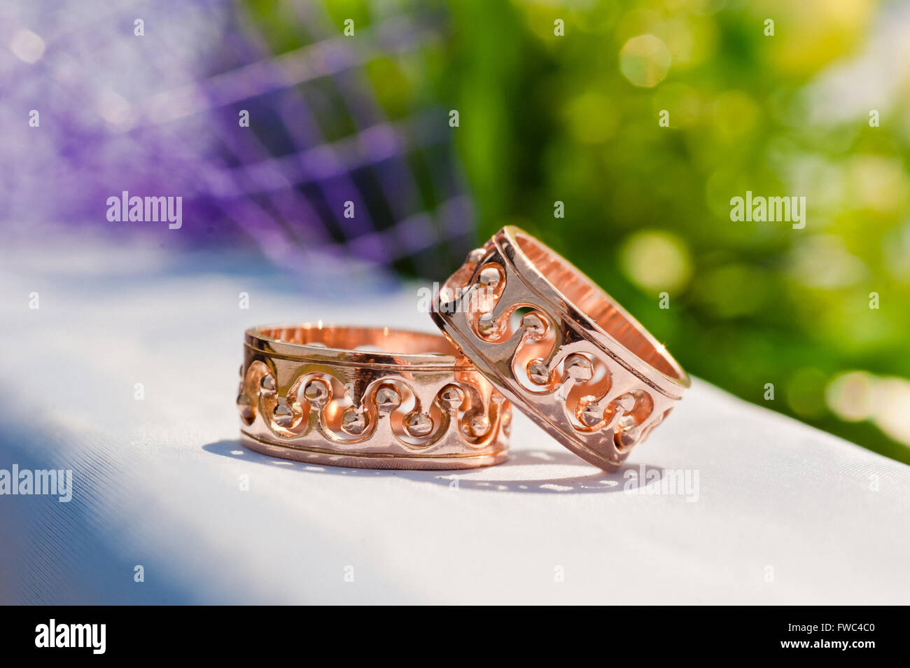 Gold wedding rings Stock Photo - Alamy
