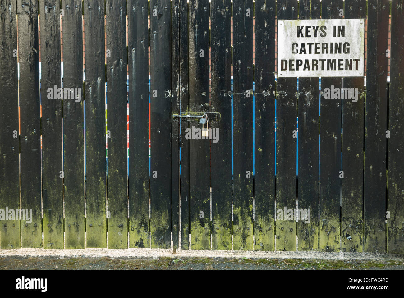 Lock and key yard sign hi-res stock photography and images - Alamy