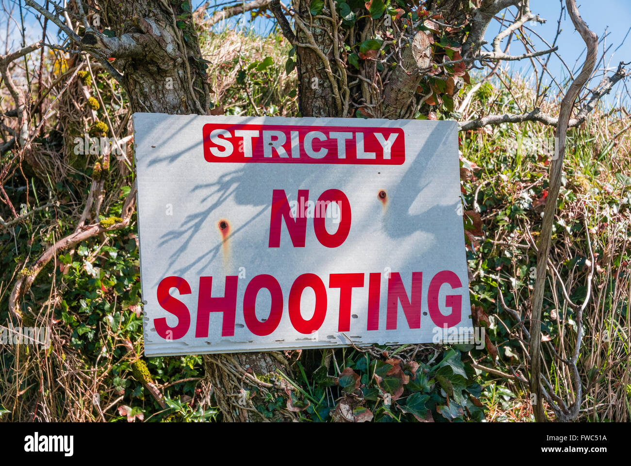 No shooting sign hi-res stock photography and images - Alamy