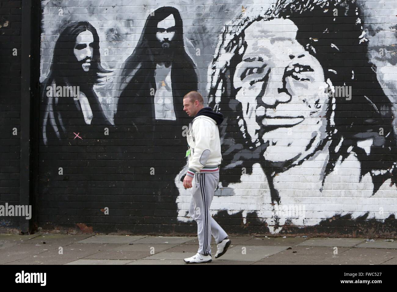 Hunger strikers mural belfast hi-res stock photography and images - Alamy