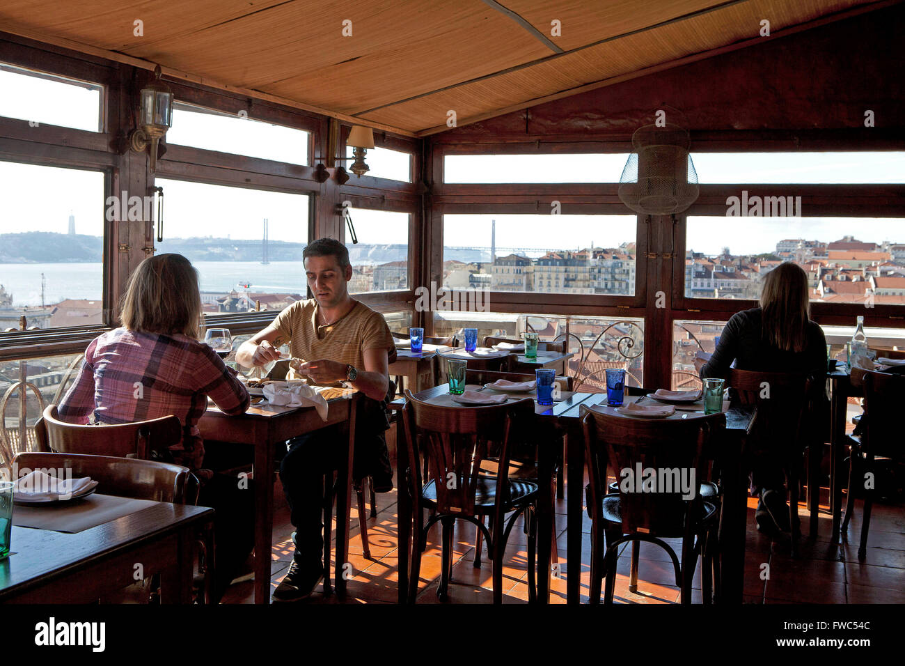 Lissabon: Chapito a Mesa restaurant Stock Photo - Alamy