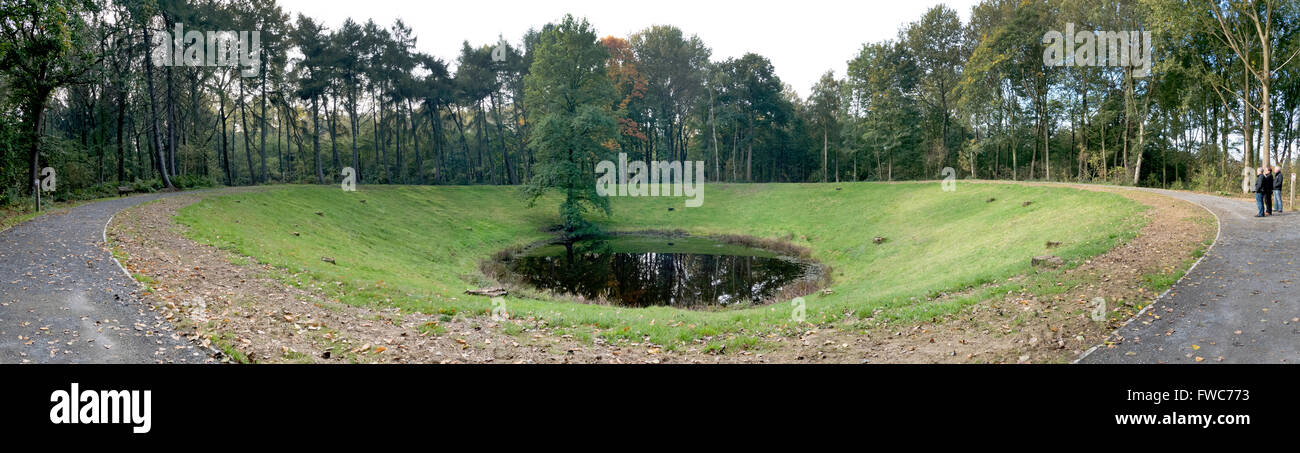 World War 1 - Hill 60, Zwarte-Leen, Belgium. The Caterpillar Crater. In ...