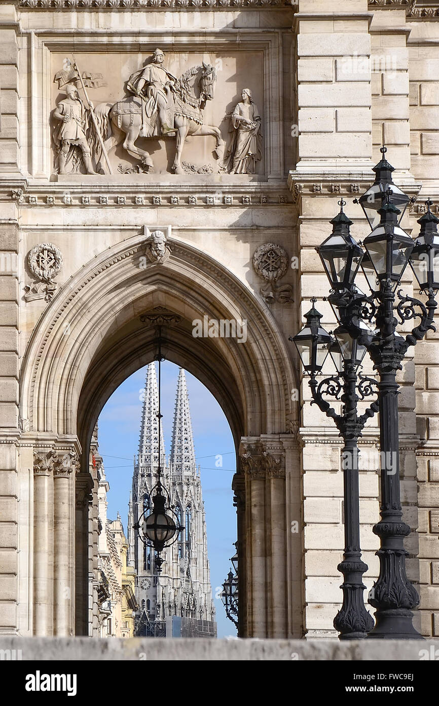 Vienna city hall - windows Stock Photo - Alamy