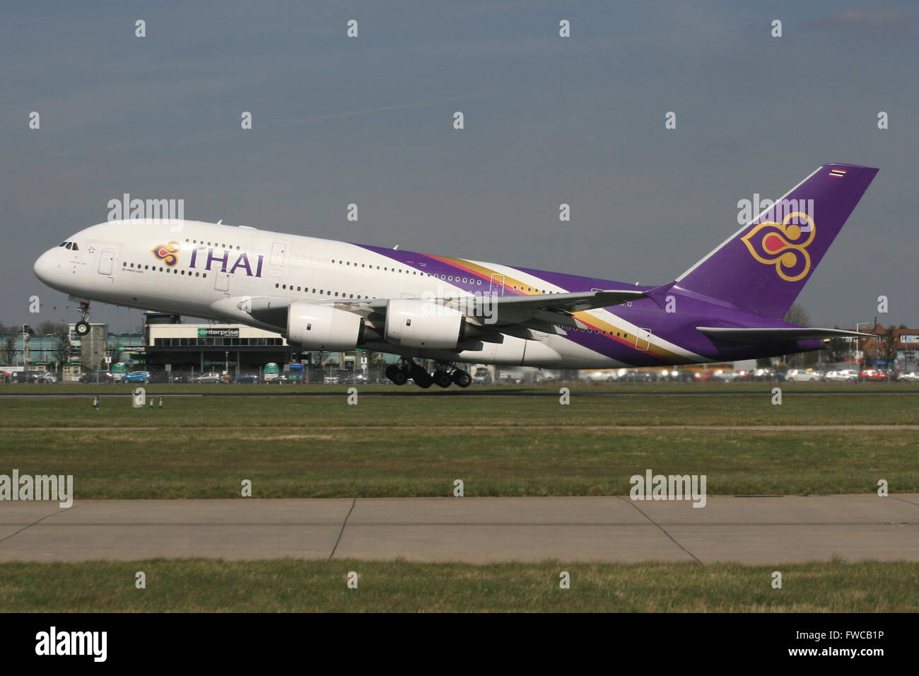 Thai airways airbus a380 landing hi-res stock photography and images ...
