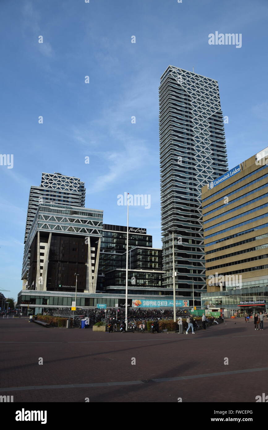 Modern architecture of the Den Haag Centraal railway station and ...