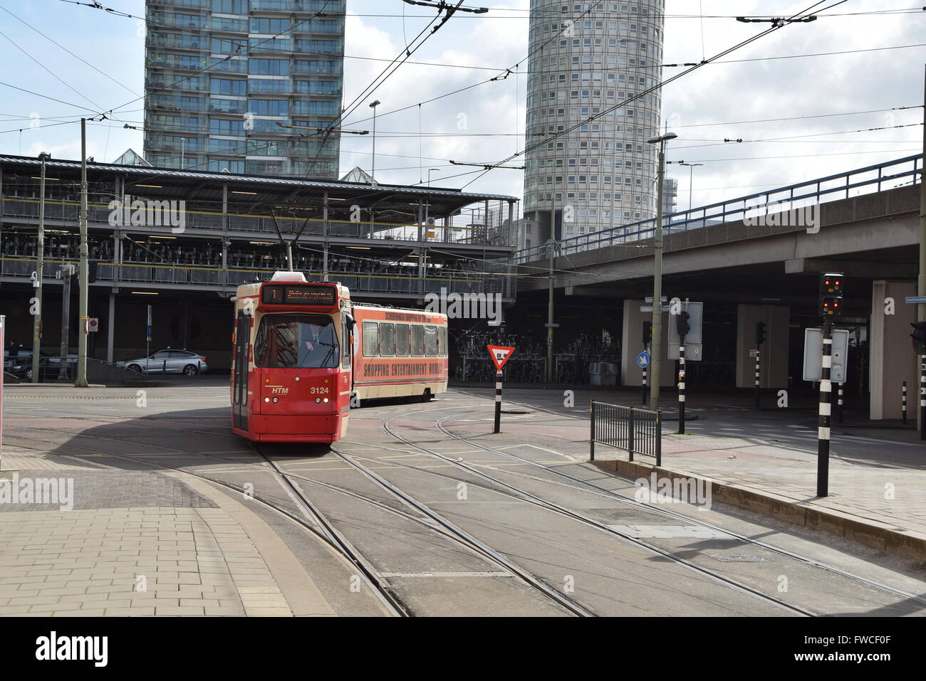 Den haag centraal station hi-res stock photography and images - Alamy