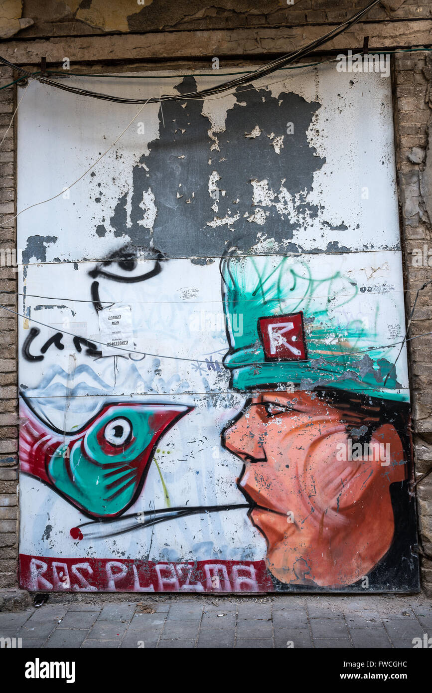 Marijuana graffiti hi-res stock photography and images - Alamy