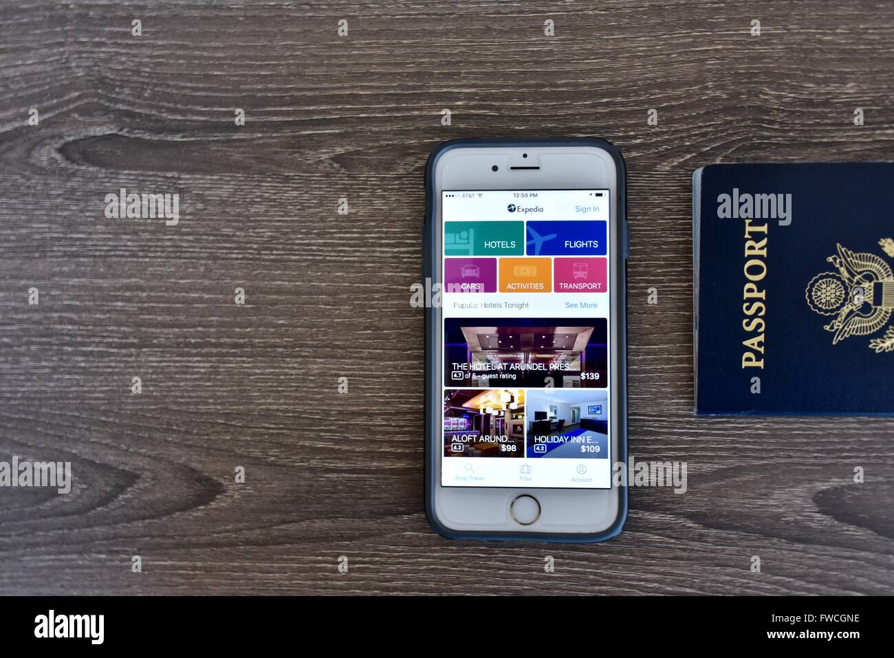 6s sitting hi-res stock photography and images - Alamy