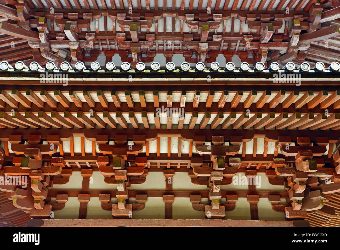 Five roof temple hi-res stock photography and images - Alamy