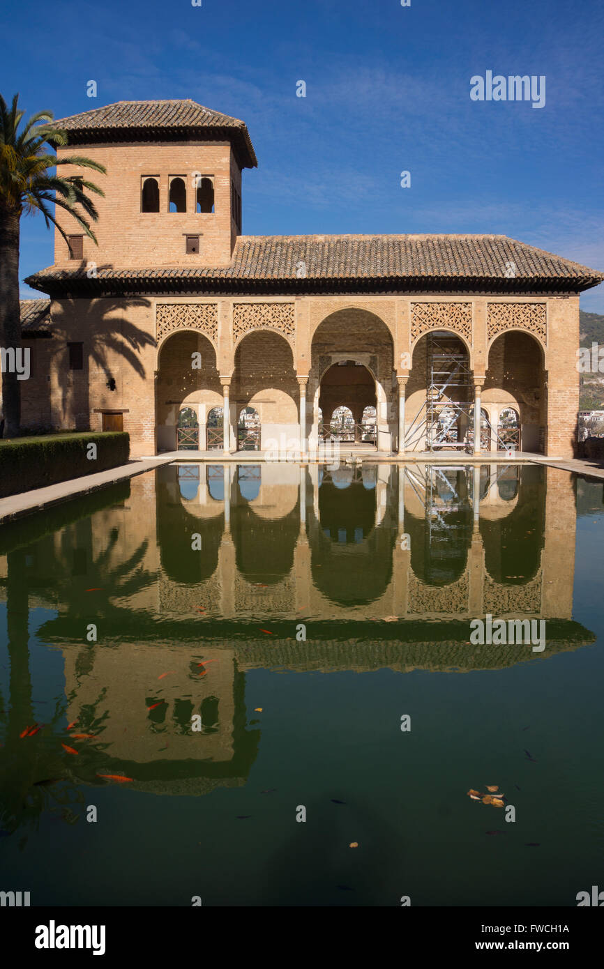 Palacio del Partal at the Alhambra,Spain Stock Photo - Alamy
