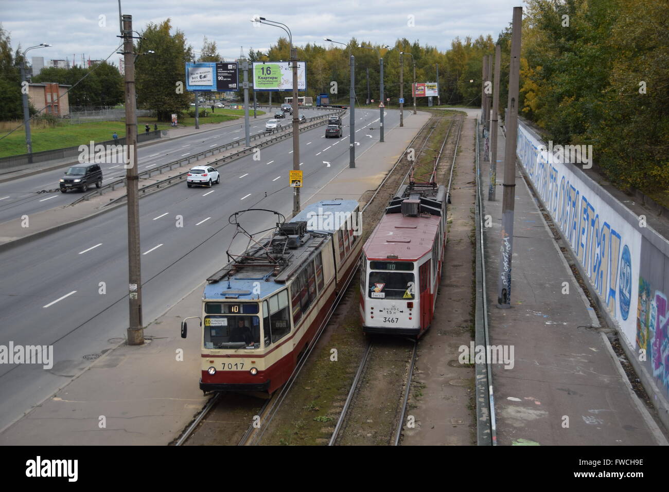 Unidirectional trams at non-overhauled section of segregation of ...