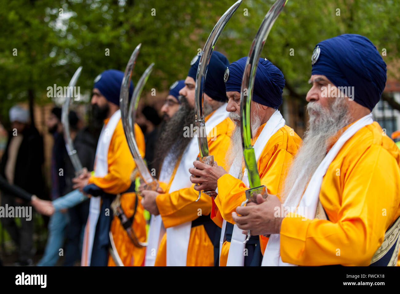 London, UK. 3 April 2016. Thousands of Sikhs turn out for the colourful ...