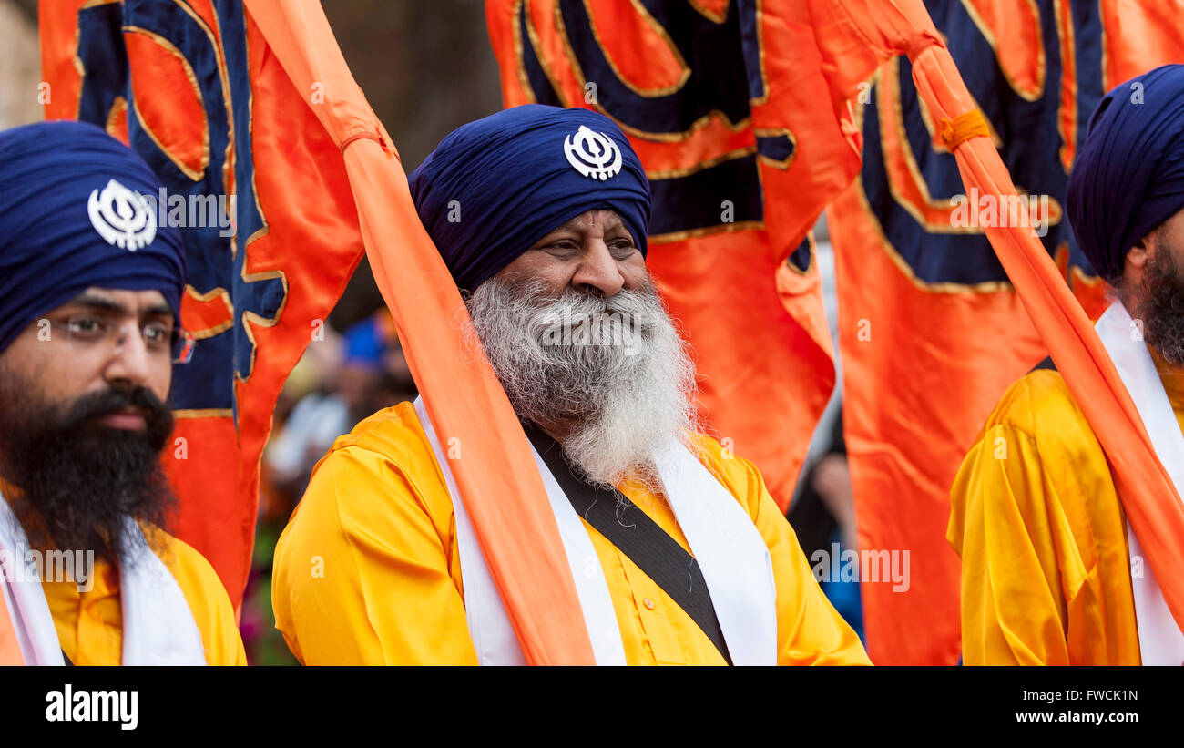 London, UK. 3 April 2016. Thousands of Sikhs turn out for the colourful ...
