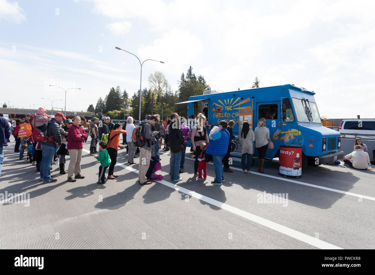 Sr 520 floating bridge hi-res stock photography and images - Alamy