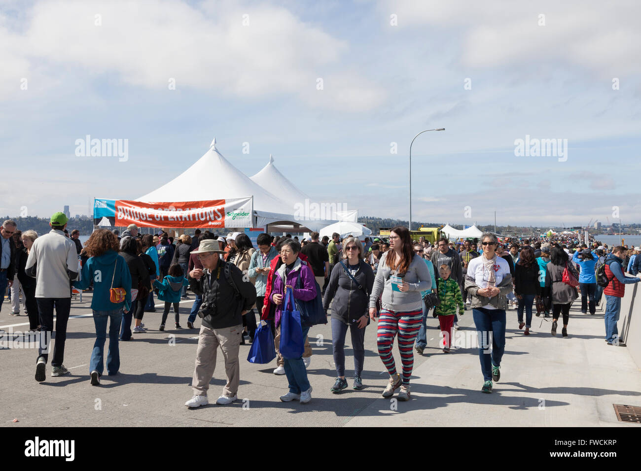 Seattle, Washington, USA. 2nd April, 2016. Visitors crowd the bridge at ...
