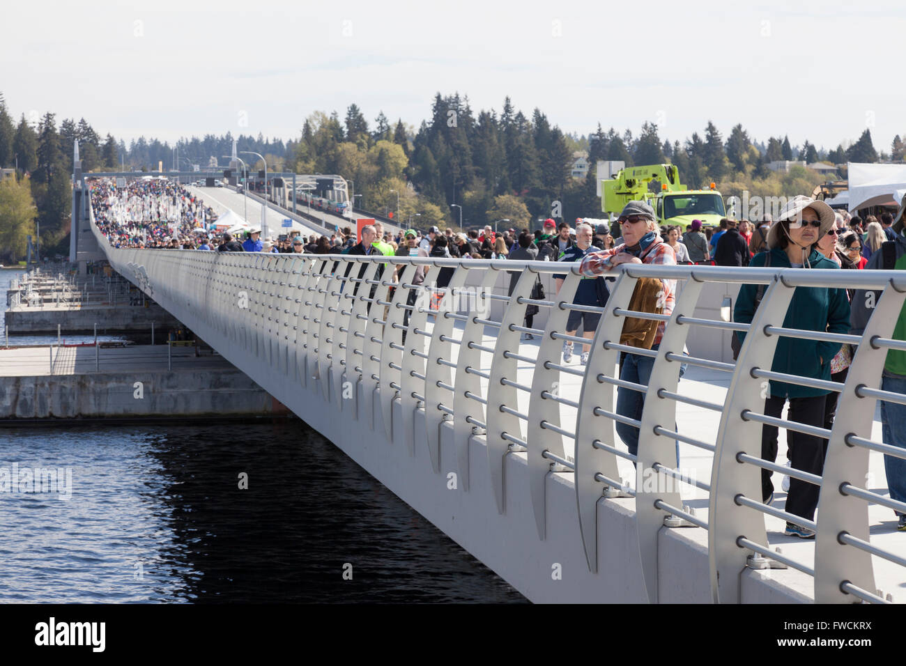 Seattle, Washington, USA. 2nd April, 2016. Visitors crowd the bridge ...