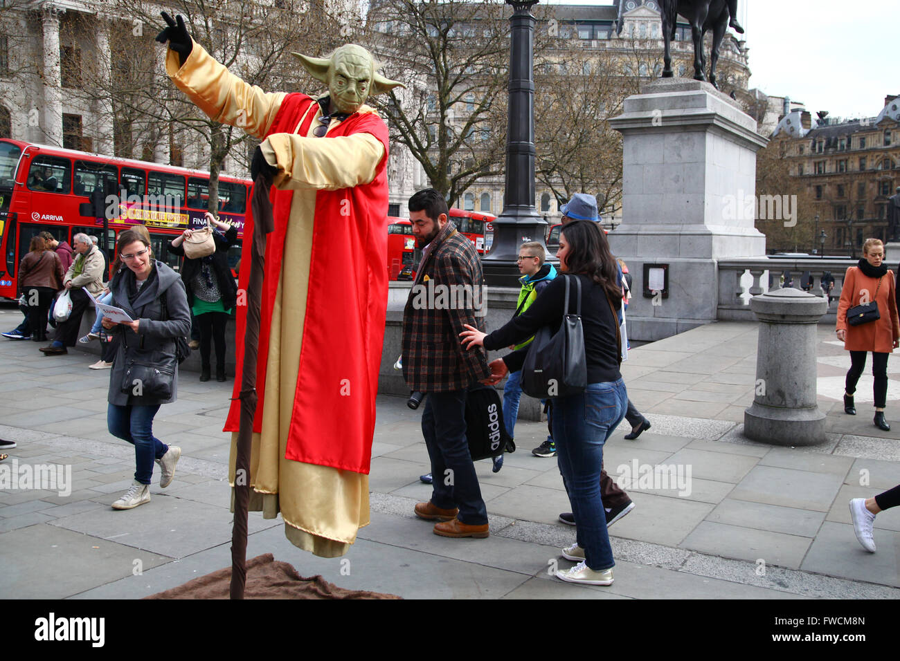 Money in a buskers hat hi-res stock photography and images - Alamy