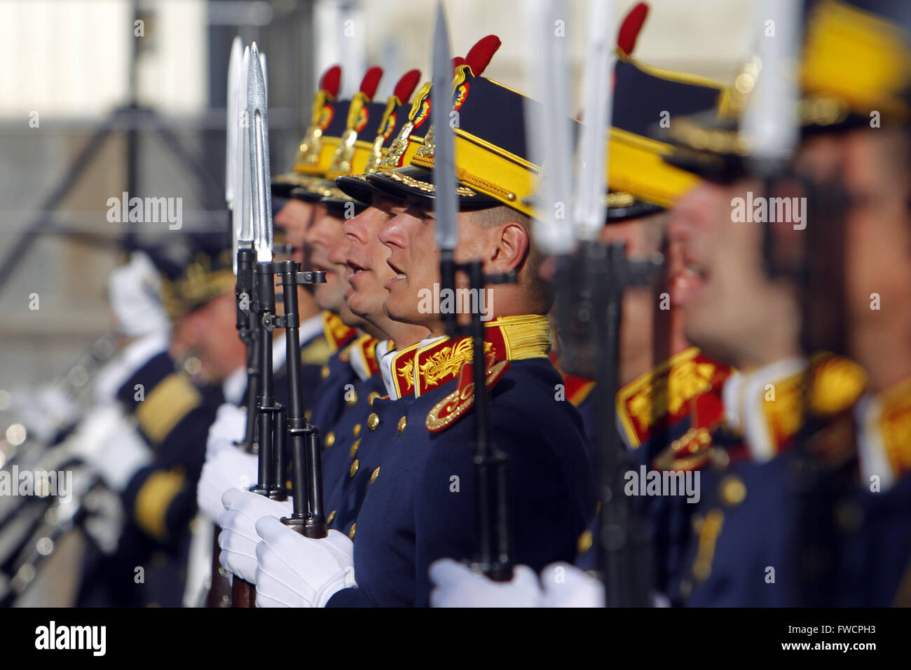 Romanian soldiers hi-res stock photography and images - Alamy