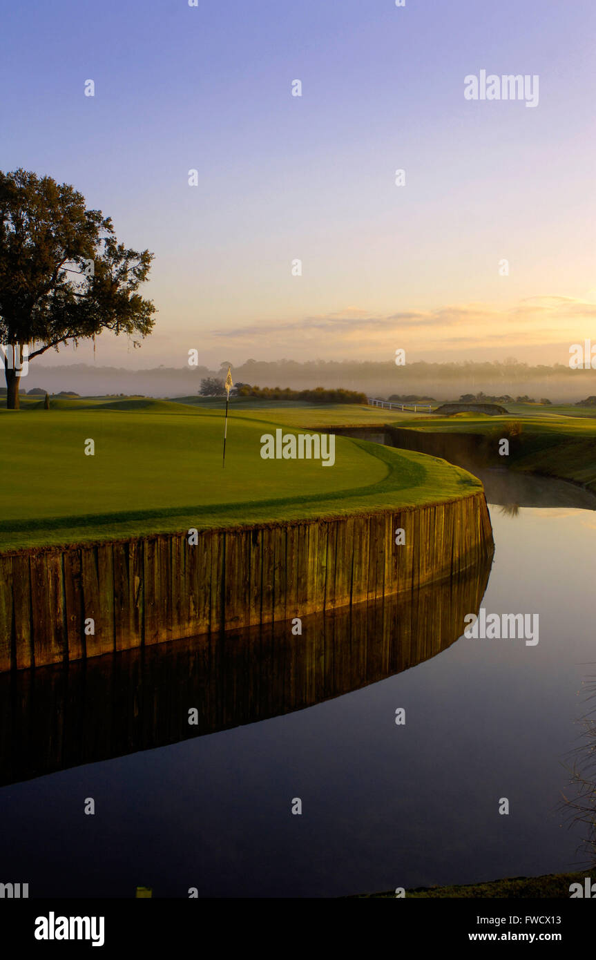 Eighth hole hi-res stock photography and images - Alamy