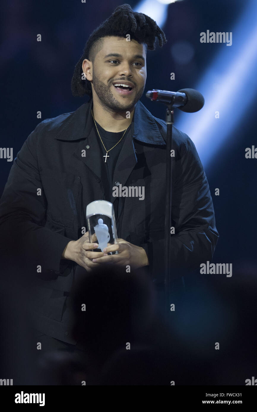 Calgary, Canada. 3rd April, 2016. The Weeknd celebrates his Juno win ...